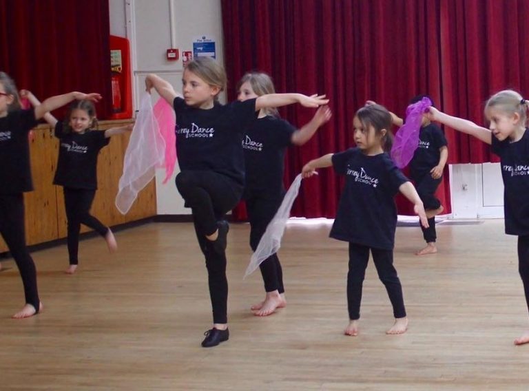 Surrey Dance School | Ballet & Modern Dance Classes